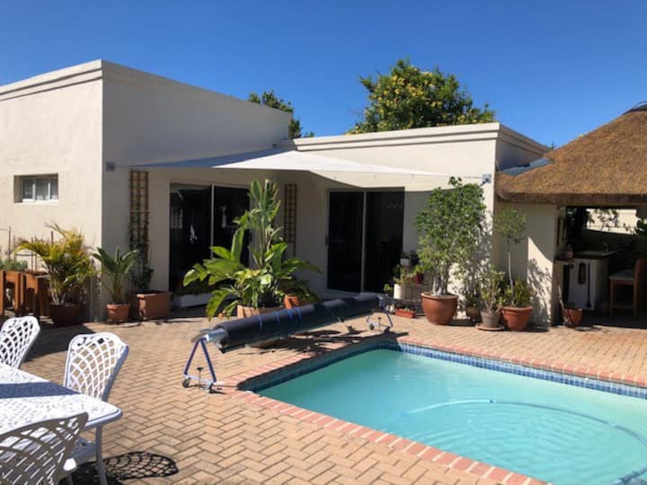 Cosy Cove - Parklands