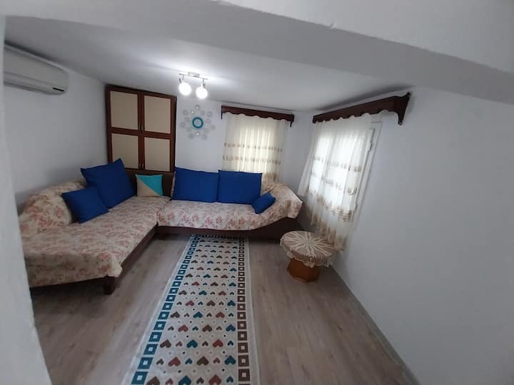 Bodrum Konacıkta 1 Salon 1 Yatak Odası + Mutfak - Torba