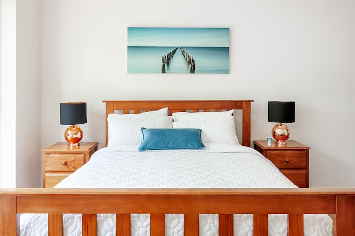 Incredible Family Apt W/spa Bath And Private Garden. - St Kilda