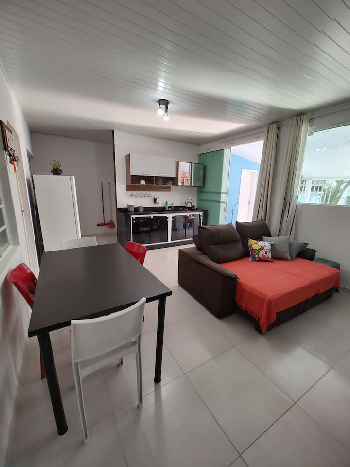Casa Em Matinhos 3quadras Do Mar - Matinhos