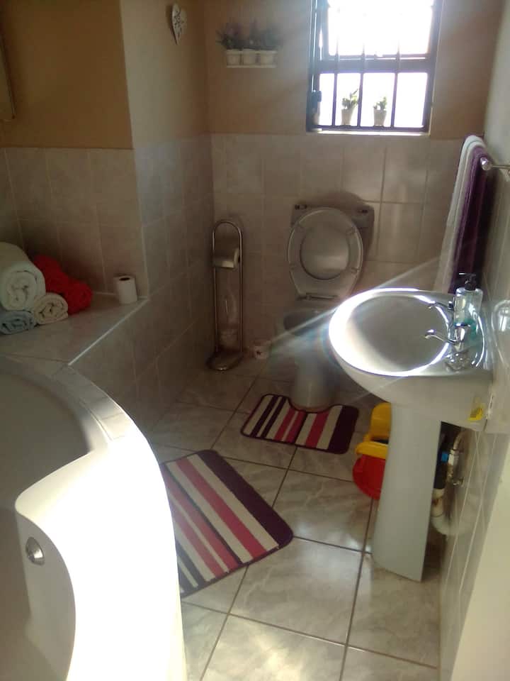 Make Yourself At Home. - Benoni