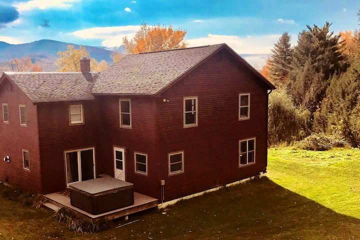Willow Tree Lodge- 6 Bedrooms With Hot Tub - Vermont