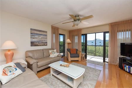 Lido Key Vacation Rentals & Homes - Sarasota, FL | Airbnb