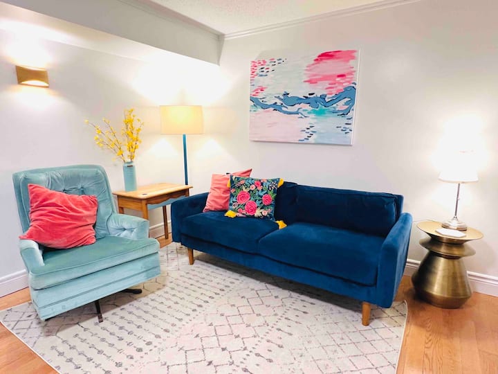 +Superhost - Cool Airy Beauty, By The Park! - Toronto