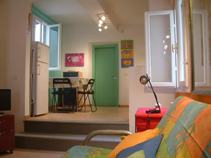 Cosy, Confy And Quiet  In The Hearth Of Florence. - Florence