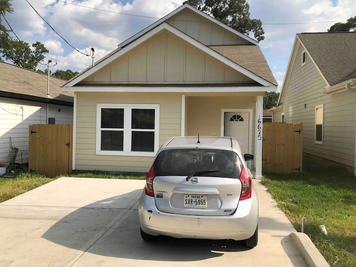 Kristen's Pavilion - Conroe