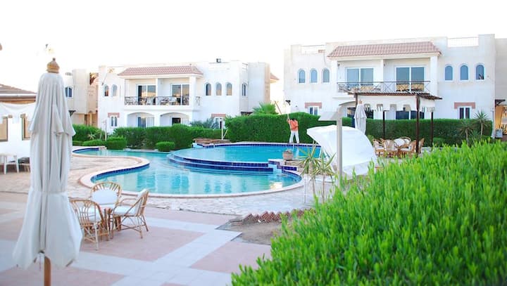 Sharks Bay: One Bedroom Pool View Resort Apartment - Sharm el-Sheikh
