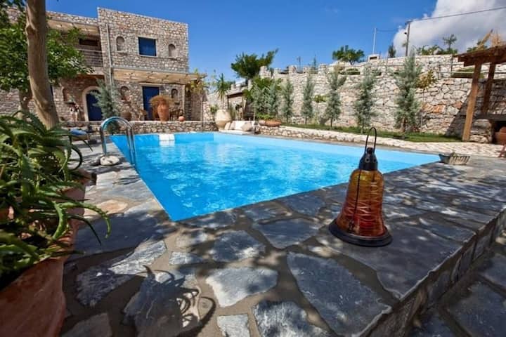 4 Bedroom Villa - Crète
