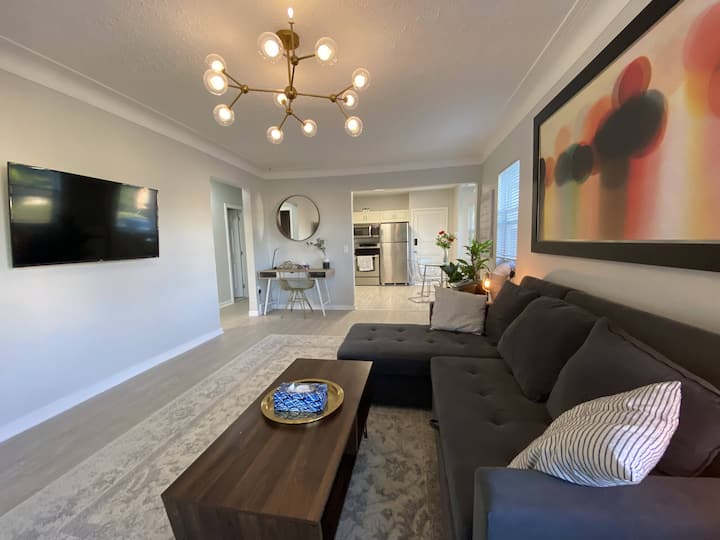 Whole House 11 - Innercity + Firepit + Fenced Yard - Calgary