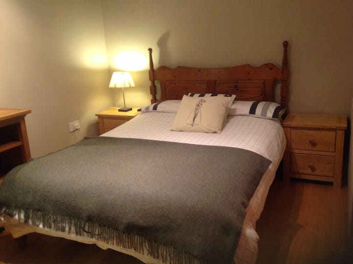 Stone Haven Airbnb By The Sea - Skerries