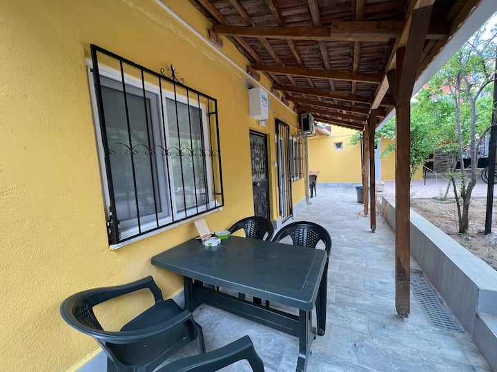 3 Odalı Bahçeli Bbq Antalya Kalbinde Ev - Antalya