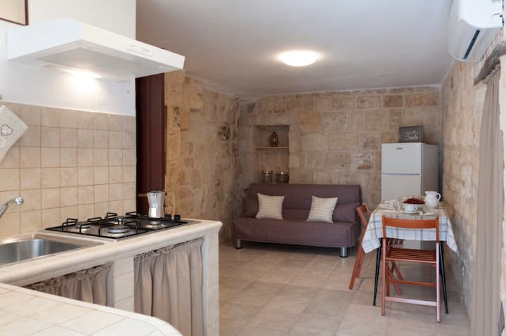 Holiday Apartment For 4 People In Monopoli - Monopoli