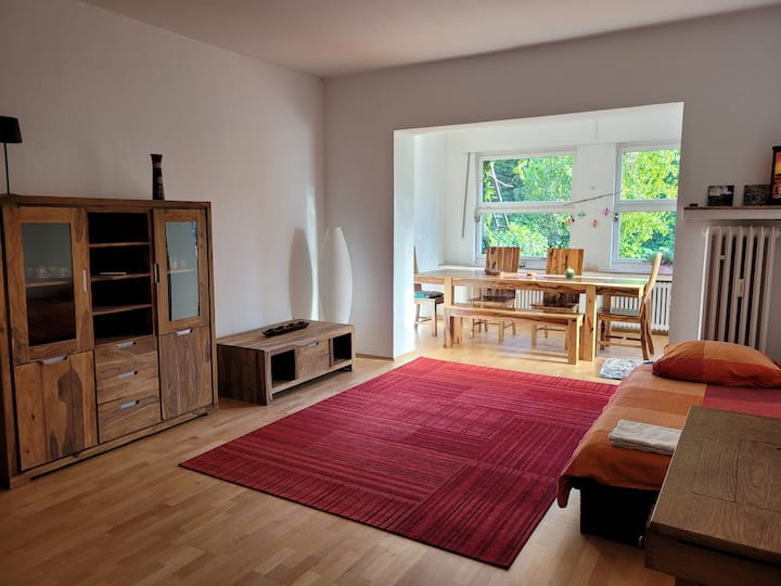 Große/s, Zentrale/s Zimmer/wohnung Blick Ins Grüne - 쾰른