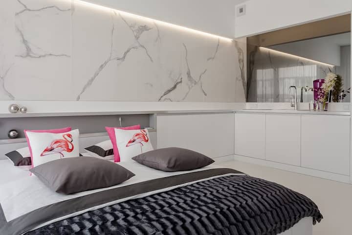 Ovo - Studio For 2 People - Wrocław