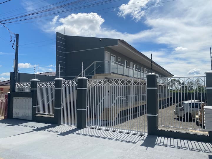 Kitinet Aconchegante Com Estacionamento! - Ponta Grossa