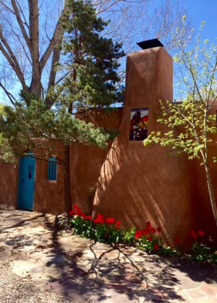 Casa Carmelita A Romantic Casita - Taos, NM