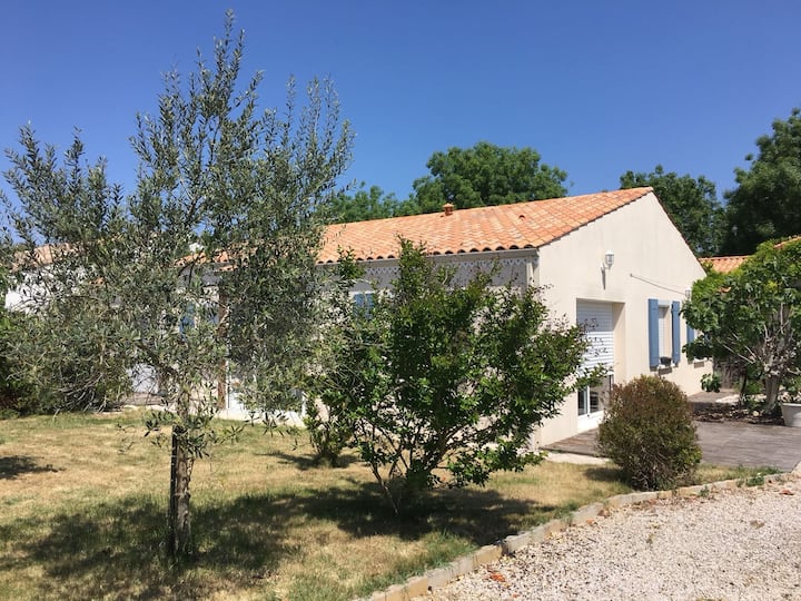 Grande Maison + Piscine à 10mn à Pied De La Plage - Châtelaillon-Plage