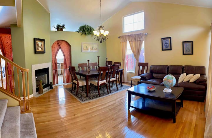 Large Master Bedroom With City View - Reno, NV