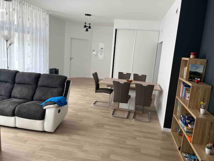 Superbe Appartement De 140 M2 
Quartier Calme - Luz-Saint-Sauveur
