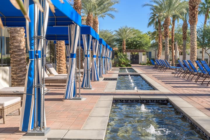 Designer Villa+fireplace+patio+mtviews 065127(1br) - La Quinta, CA