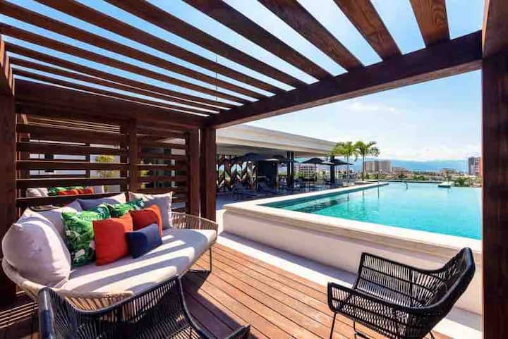 2 Bedroom Condo Rooftop Pool In Versalles - Mexico