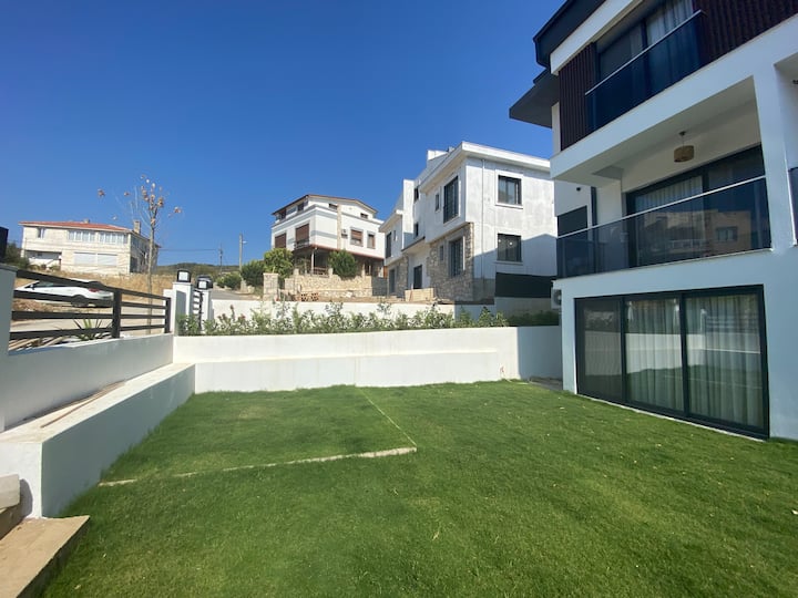 Urla Iskelede  Bahçeli Stüdyo Daire - Urla