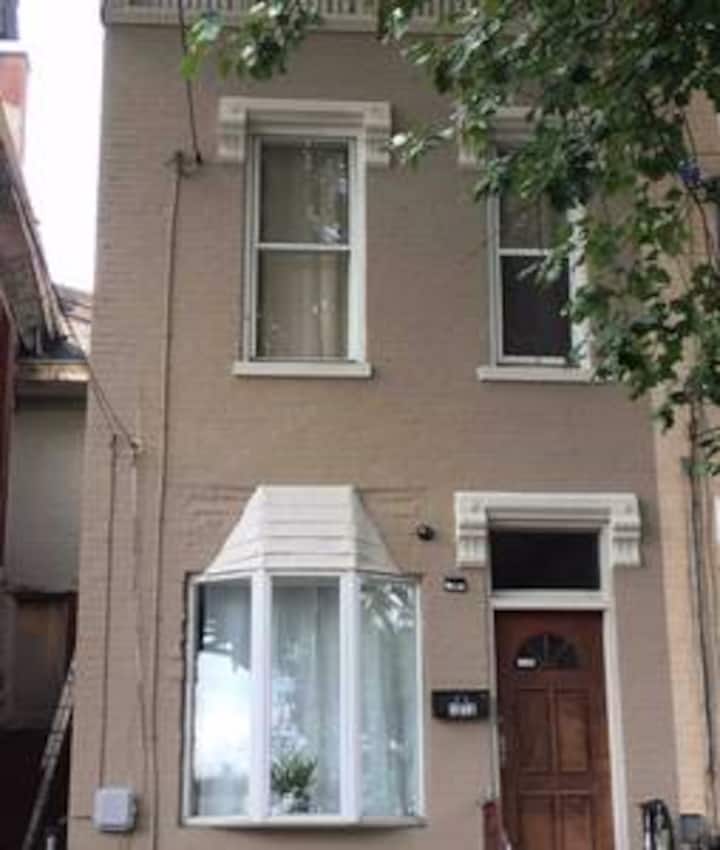 Convenient Home Near All Cincy & Cov Attractions! - Covington, KY