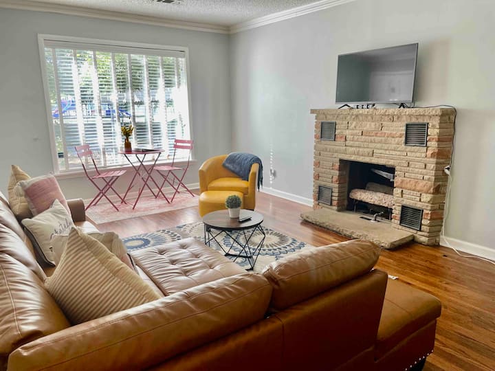 Cozy Urban Oasis - Tulsa, OK