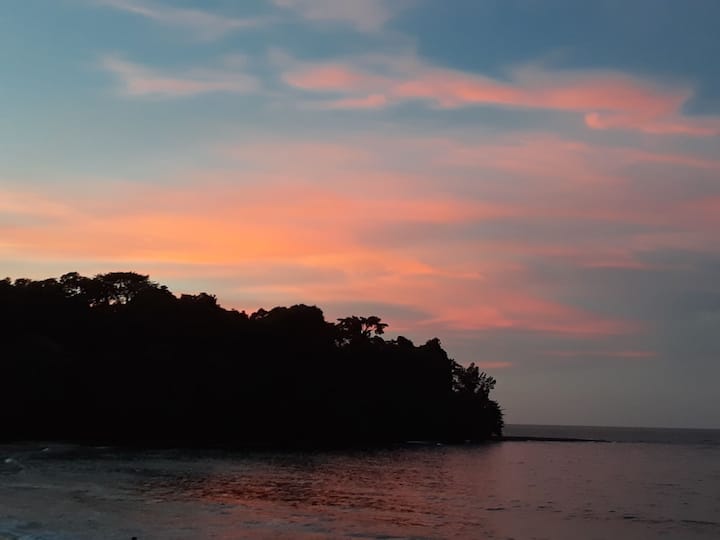 Los Cocos 1 Playa Bonita Limón Iva Incluido - Limon