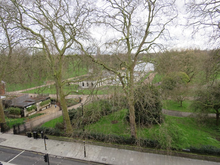 Triple Studio Flat Bayswater Road Hyde Park B161 -