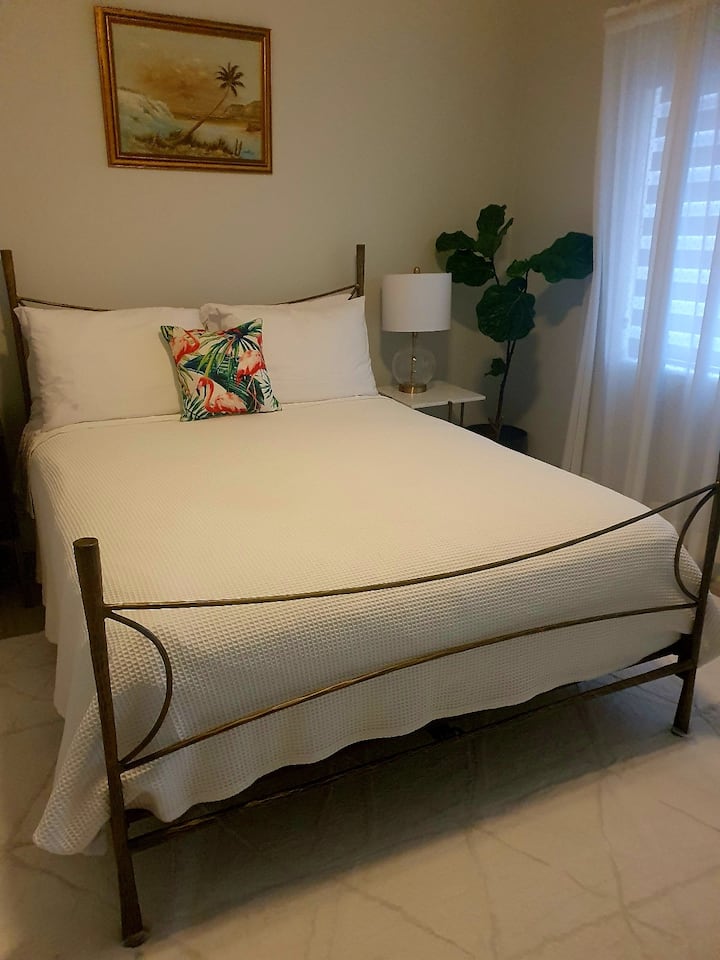 Relax & Recharge At Casa Bella – (Private Suite) - Cayman Islands