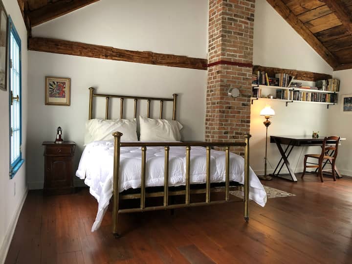 Private Room In A Two Bedrooms House In Athens, Ny - Hudson, NY