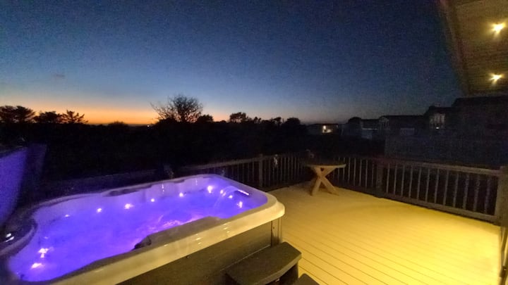 Lodge & Hot Tub/spa
(Maximum 5 Paying Guests). - Perranporth