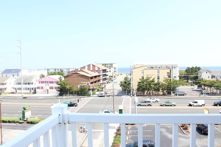 Casa De Pueblo Espaciosa En El Centro De La Ciudad - Grupos Bienvenidos - ¡Cerca De La Playa, La Bahía Y Las Atracciones! - Ocean City, MD
