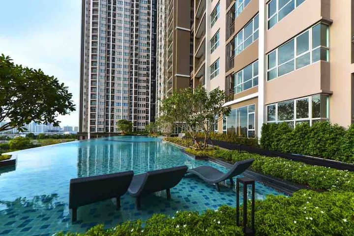 Stunning Large Condo Overlooking Bangkok - Bangkok