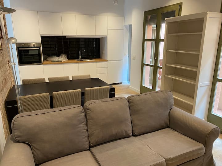 Newly Renovated Apartment. City Center. Full Equip -