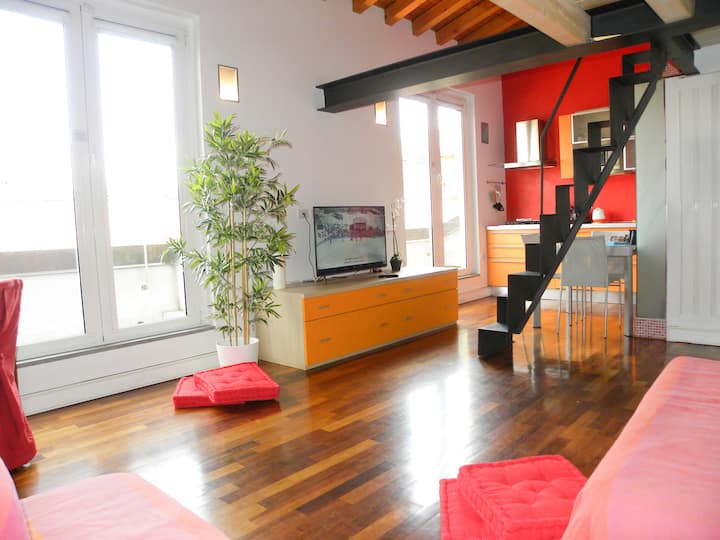 Stylish Attic In Brera Design District - Milaan