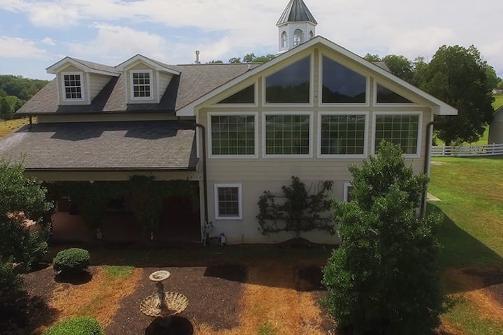 The Horse Farm - Knoxville, TN