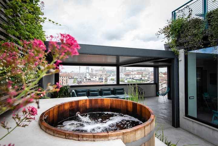 Luxury 3br Penthouse W/duomo View & Hot Tub - Milaan