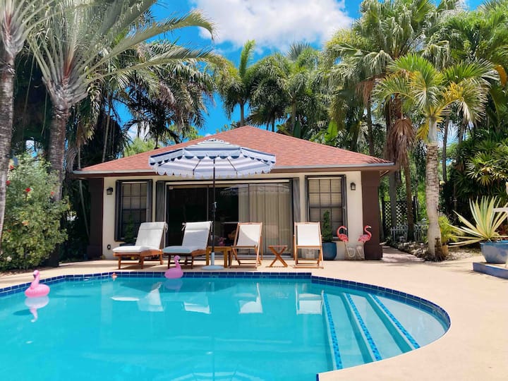 Tropical Getaway In A Private Guest Cottage - Jupiter, FL