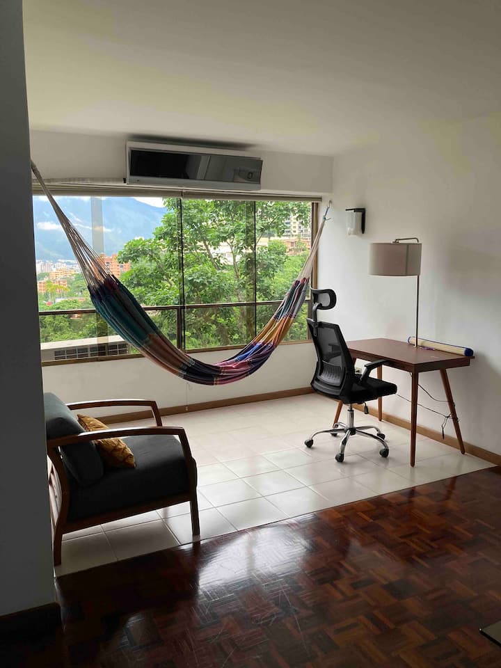 Acogedor  Apto, Vista Espectacular , A/c, 100 Mb - Caracas