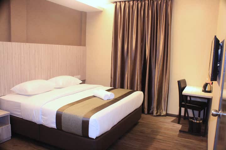 1 King Bed - Executive Deluxe A - Kota Tinggi
