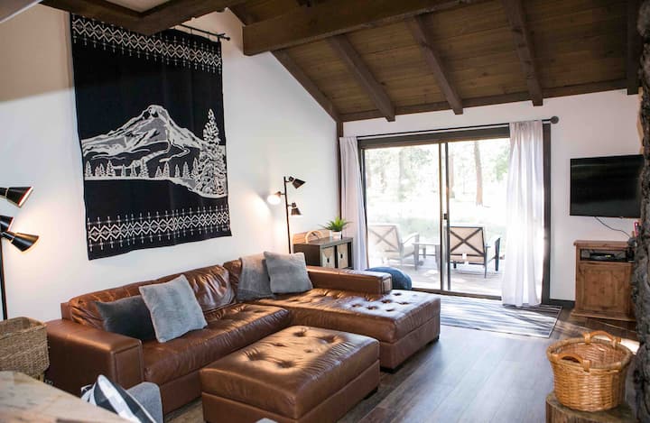 Sr Modern Near Sharc W/hottub Ac & Serene Setting - Sunriver, OR