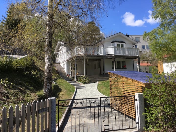 Family House Next To Water 10 Minutes From City - Estocolmo