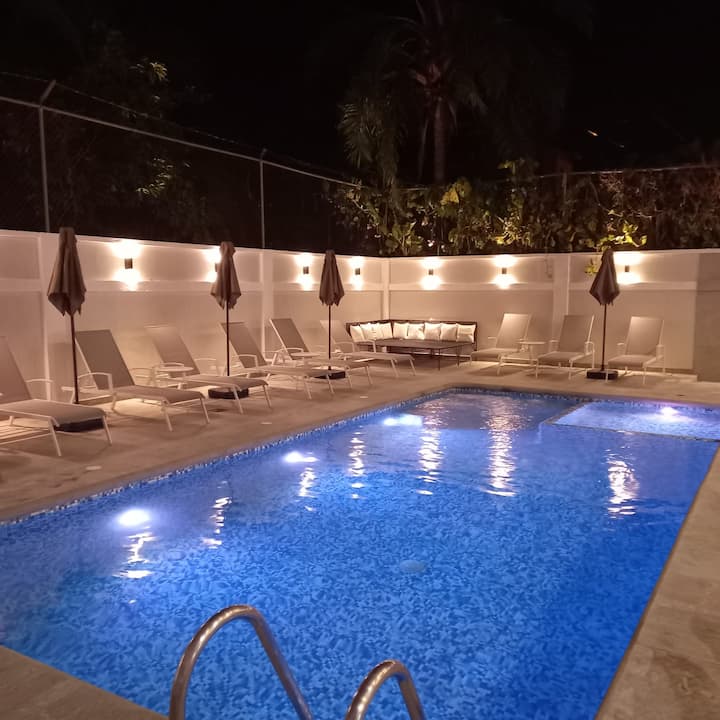 2 Houses Sleeps 16 Pool View Suites Frida 6 & 7 - Bucerías