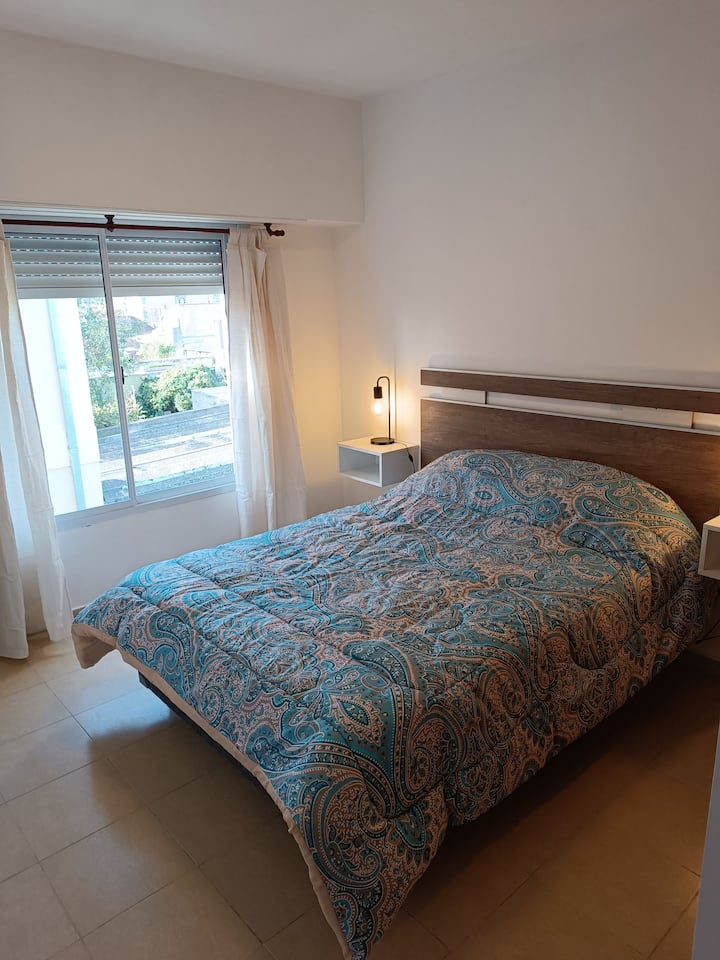 Tu Estadía En Un Ambiente Luminoso Y Tranquilo - Olavarría