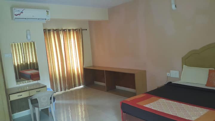 4 Ac Rooms Close The Beach In Goa. - Colva