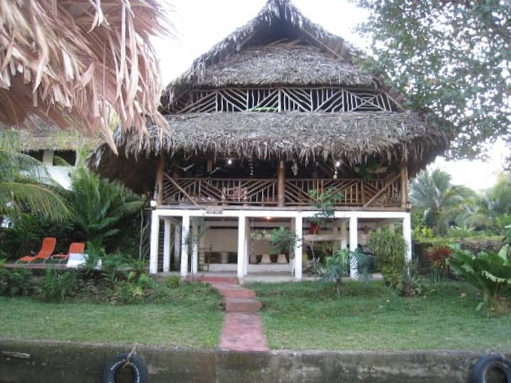 Guatemala Caribbean Treasure - Lívingston