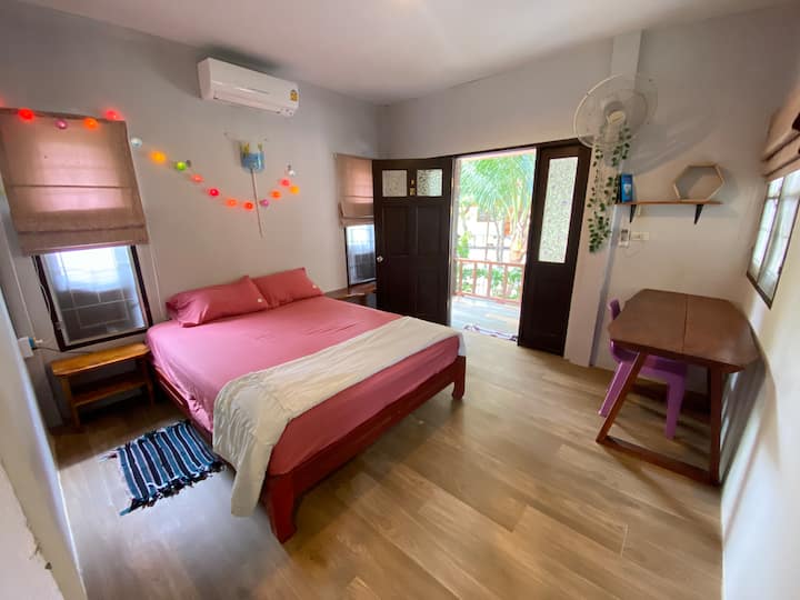 Cozy Bungalow With Large Veranda - Ko Pha Ngan