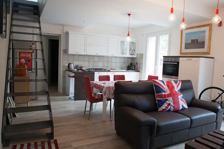 Shabby/industrial Apartament In Senigallia - Senigallia